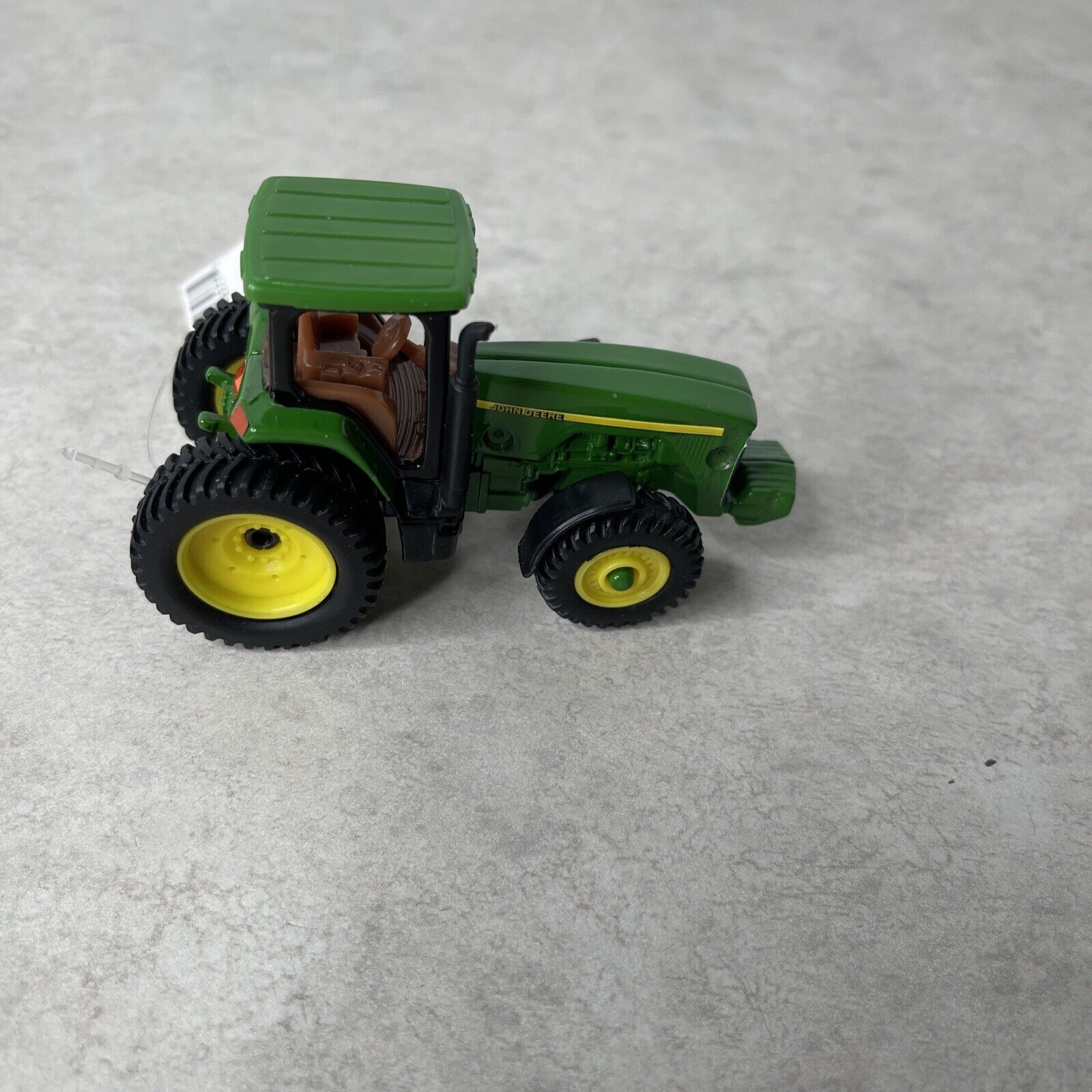 TOMY - John Deere Open Cab Tractor